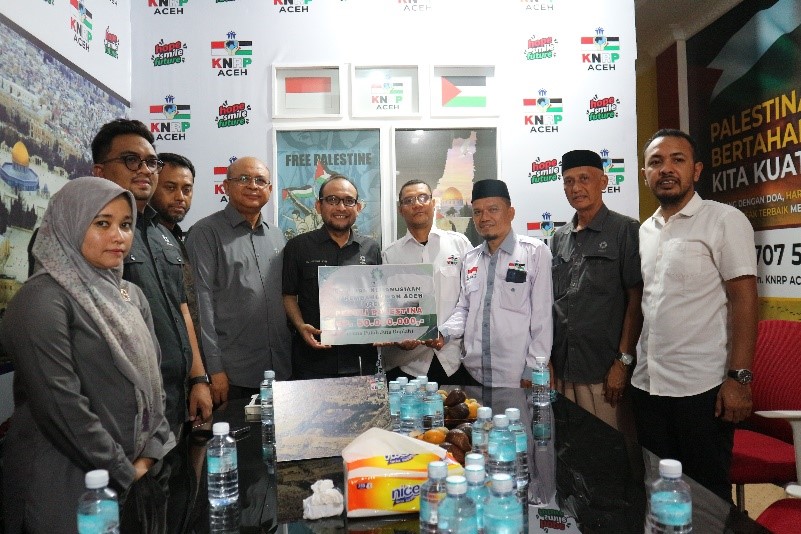 Karyawan PT PEMA Serahkan Donasi untuk Palestina ke KNRP