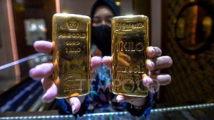 Harga Emas Antam Turun Jadi Rp1.413.000 per Gram