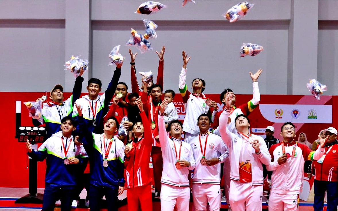 Alumni TC Rusia Pertahankan Medali Emas Floret Beregu Putra