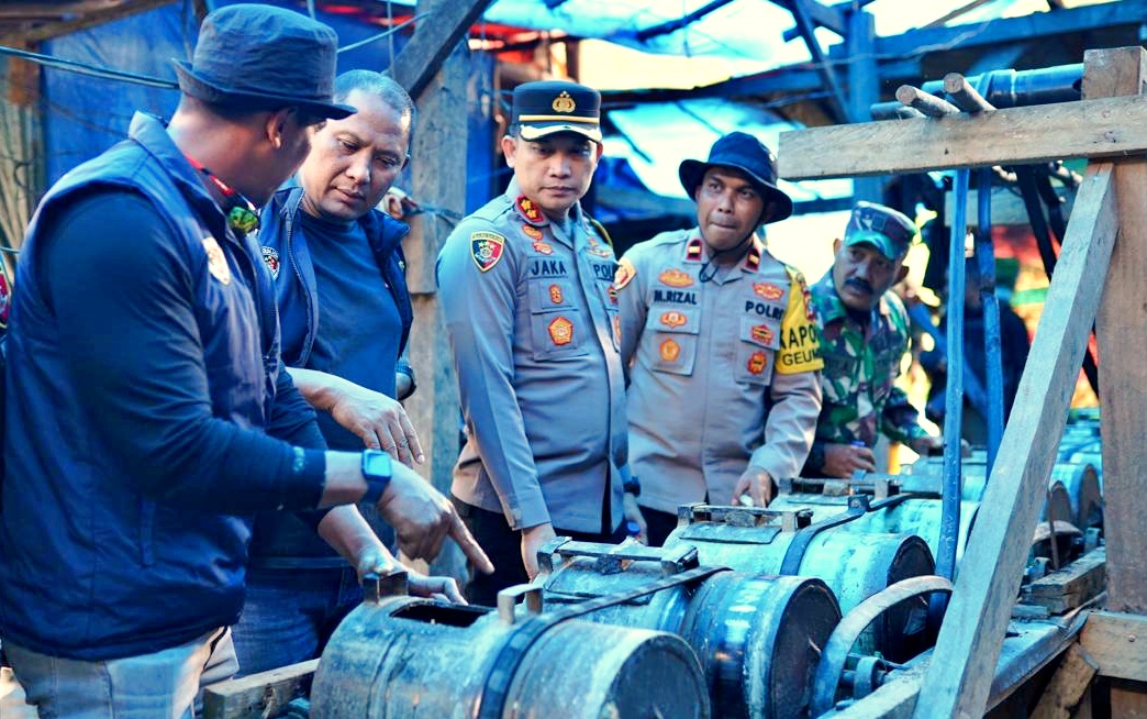 Polisi Tutup Tambang Emas Ilegal di Pidie