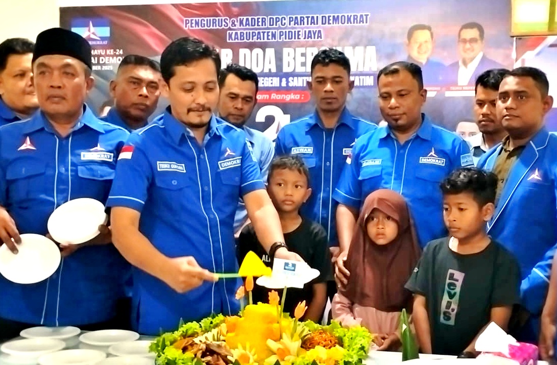 HUT ke-24, Demokrat Pidie Jaya Gelar Doa Bersama dan Santuni Anak Yatim